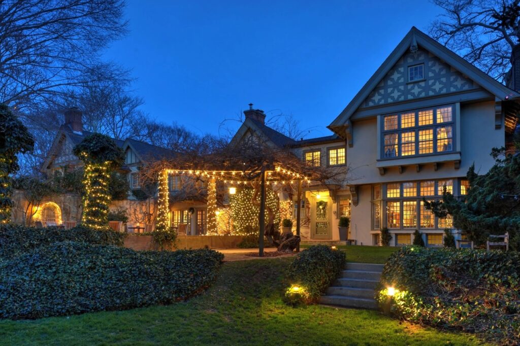 Event In The Baker House 1650 | The Art Of Refined Living